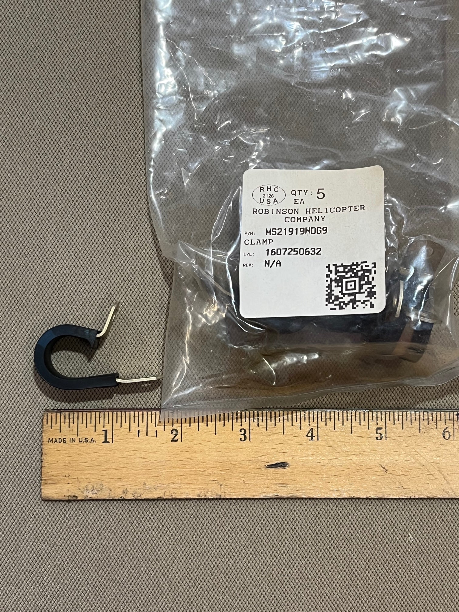 MS21919-WDG9 CLAMP – Prestige Robinson Helicopter Parts