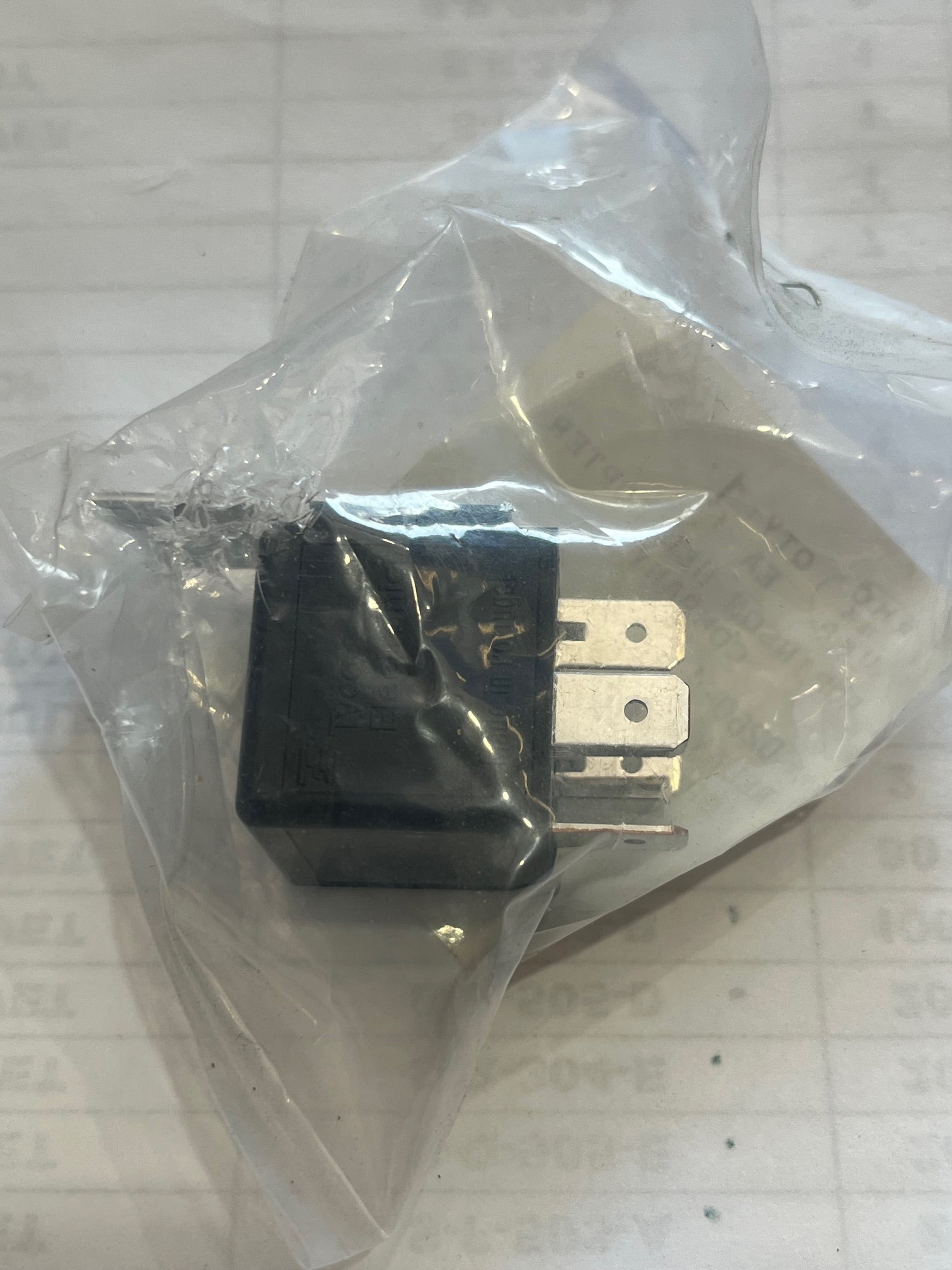 D260-4 RELAY – Prestige Robinson Helicopter Parts