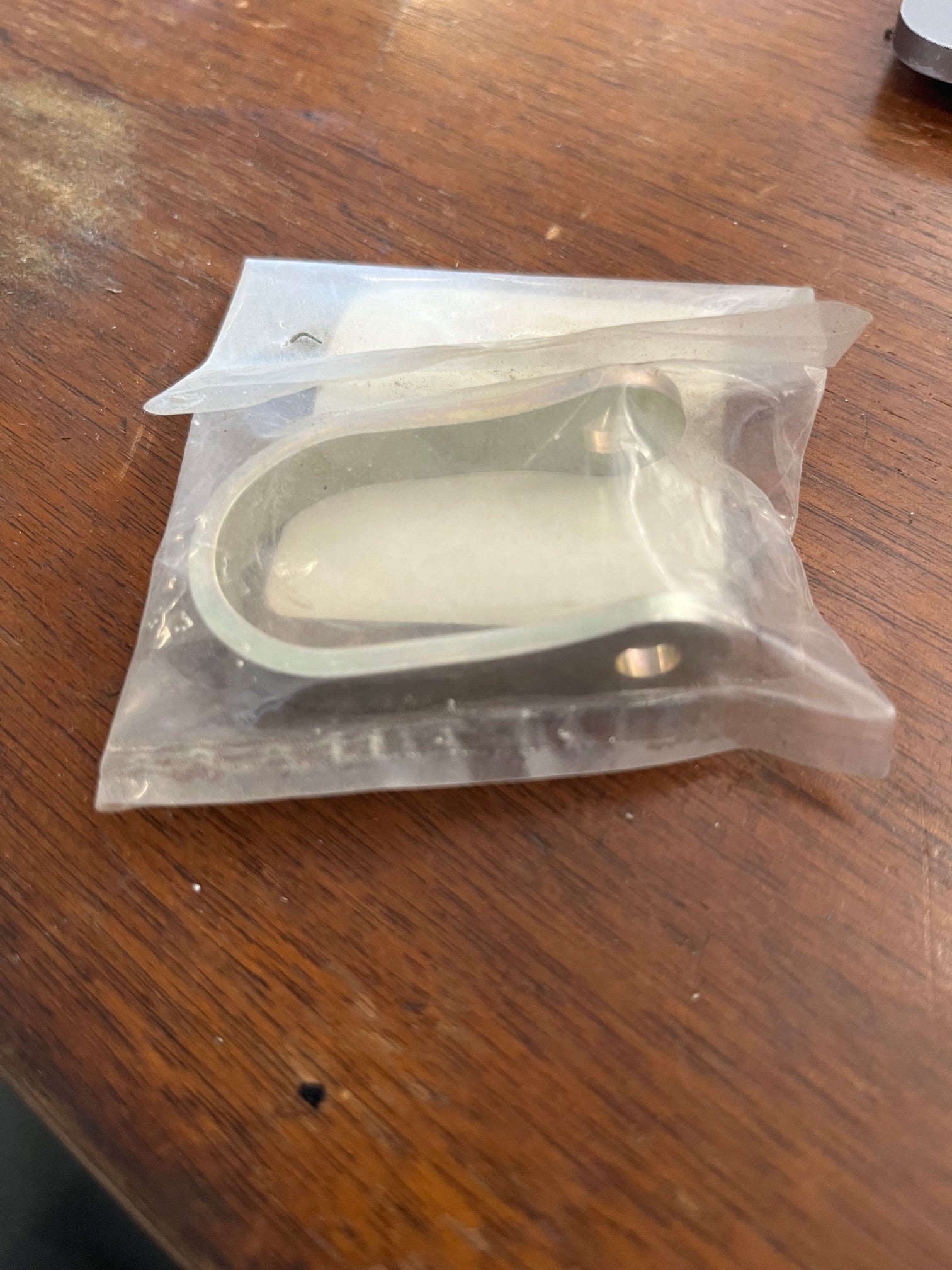 B200-4 TERMINAL BRACKET – Prestige Robinson Helicopter Parts