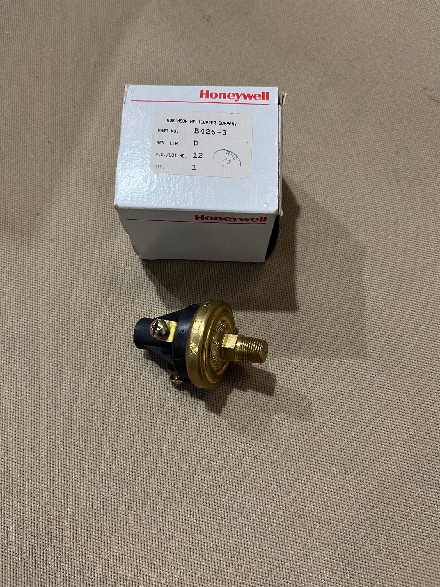B426-3 OIL SWITCH RELAY – Prestige Robinson Helicopter Parts